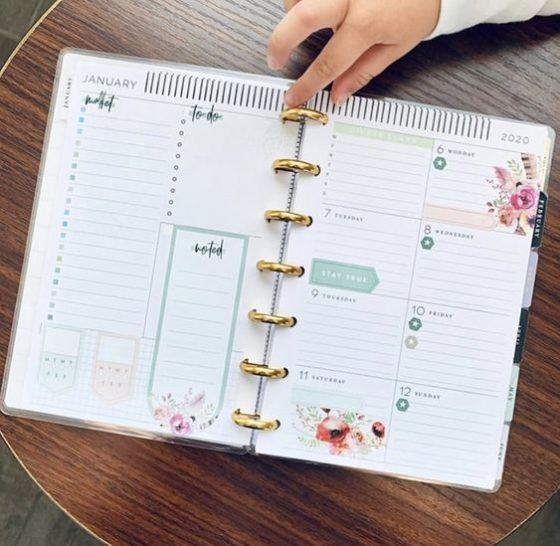 Descubre el proceso de diseño e impresión de agendas . Información