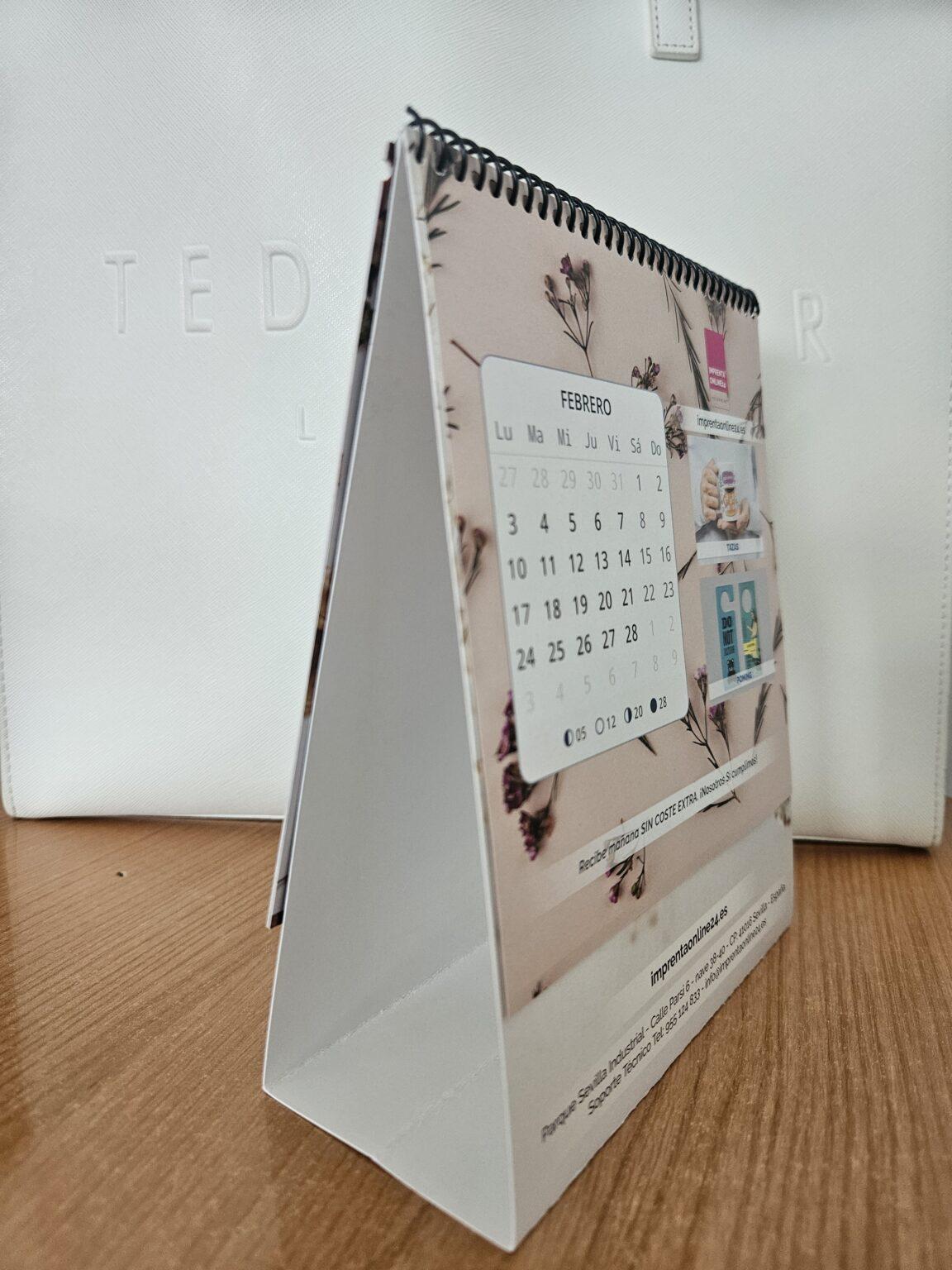 Diseño de Calendarios 2025: Creatividad y Personalización